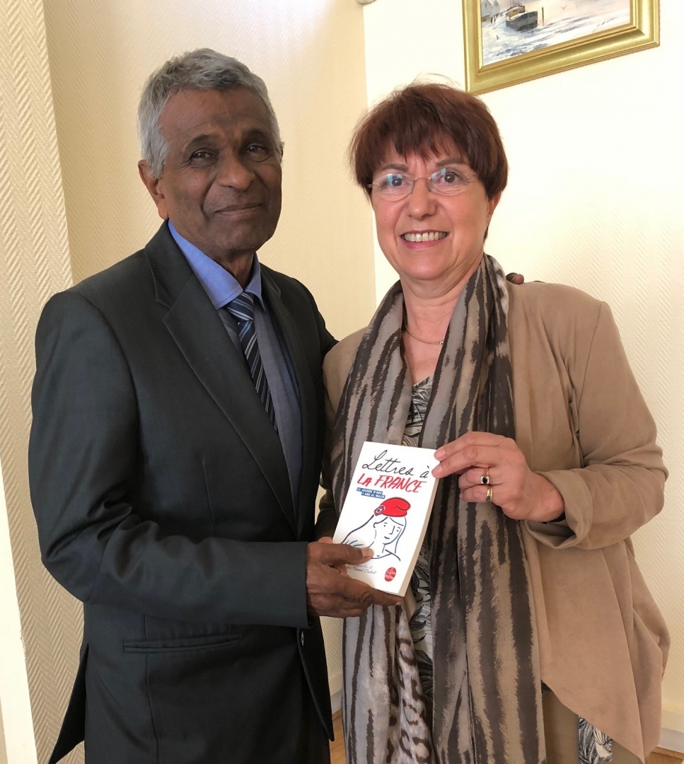 Joseph Sinimalé visite une entreprise d’insertion à Chanteloup-les ...